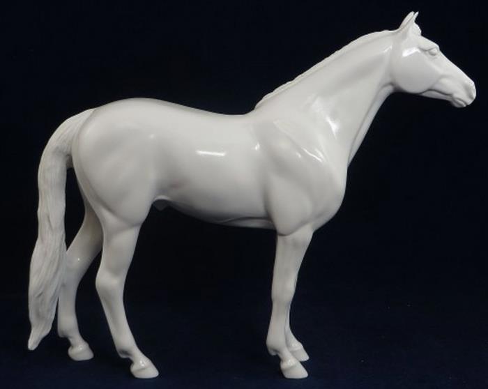 DAH Mustang Short Mane Custom Tail PM1351 | StoneHorseRef