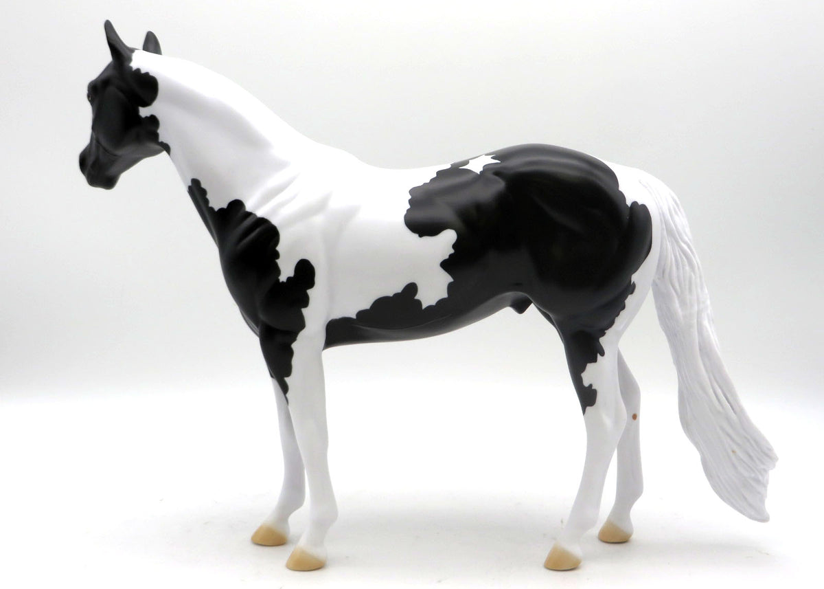 DAH 2022 Standard Tobiano Pattern | StoneHorseRef